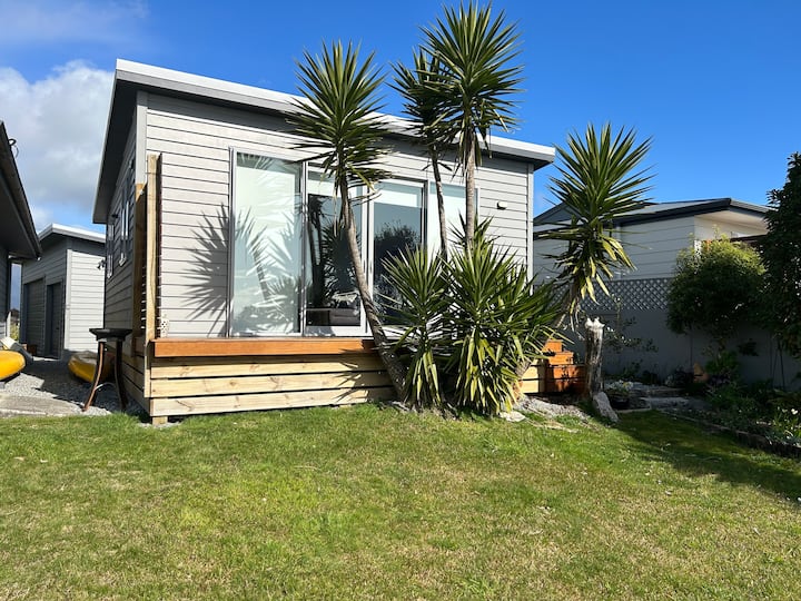 Waterfront Retreat - Westport, New Zealand