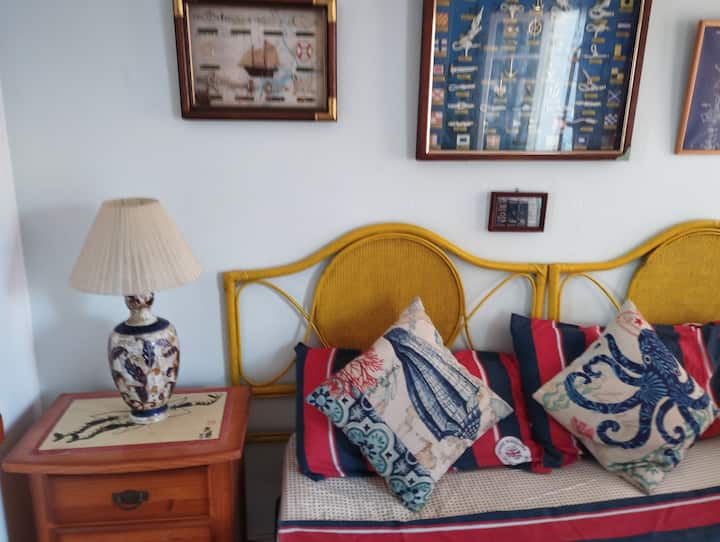 Navy Apartment Near Beach,right In Centre,terraces - Dénia