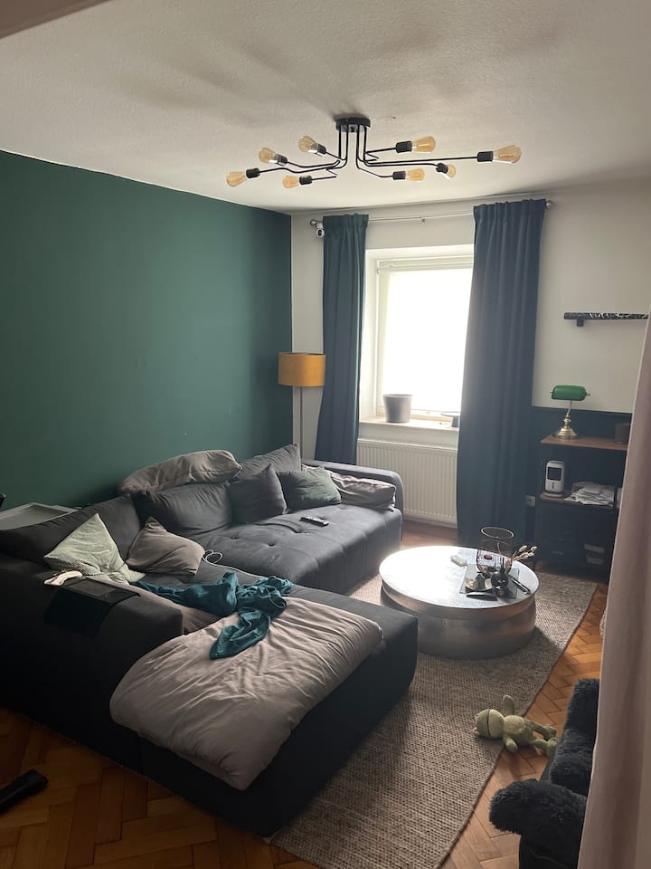 Tolle, Große 2-zimmer Whg - München
