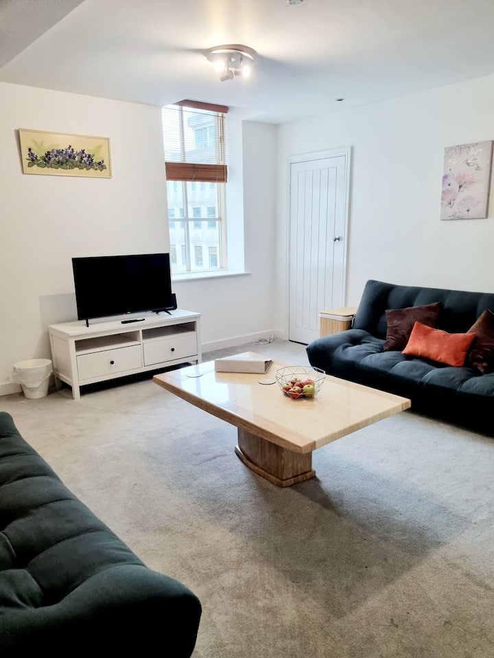 Central Leeds Modern Apartment. - Leeds