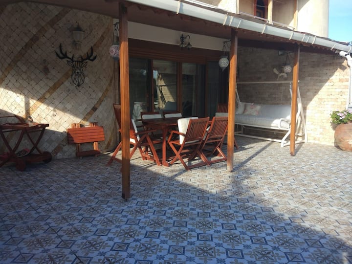 ŞIfne Yalı'da Manzaralı 4oda 9kişi Için Uygun - Ilıca