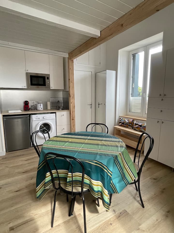 Studio Tout à Pied Au Cœur De St Jean De Luz - Saint-Jean-de-Luz