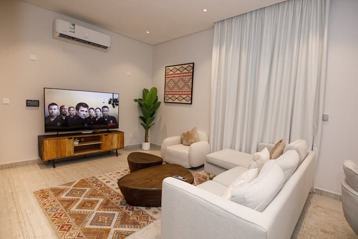 Cousy 3 Bed Room Apartment - Riyadh King Khalid Airport (RUH)