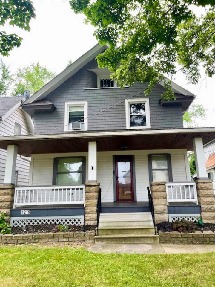 Cozy Spiritual House 3br •Self Check-in• - Cleveland