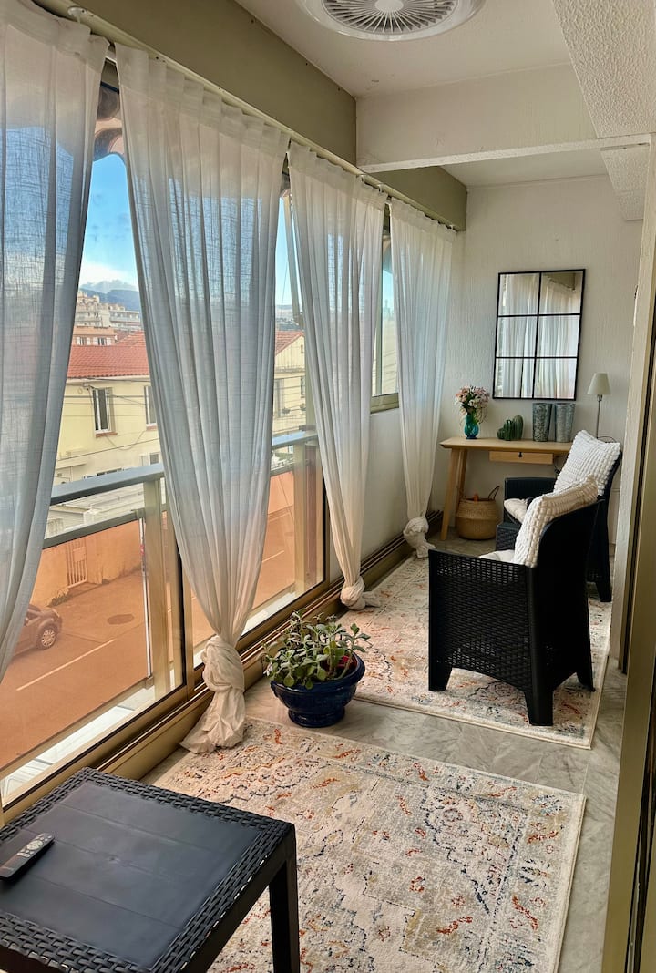 Meublé Panoramer - Antibes