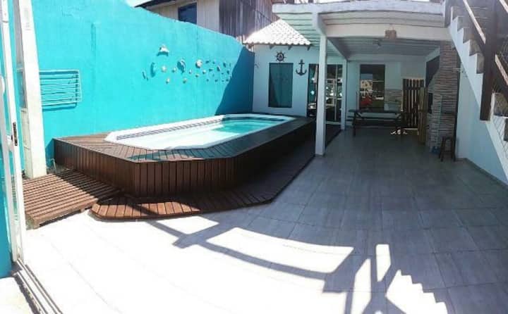 Casa Com Piscina Em Caiobá - Matinhos