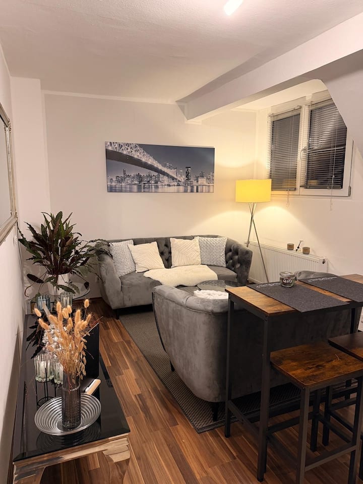 Ruhige 2 Zimmer In Zentraler Lage. - デュッセルドルフ