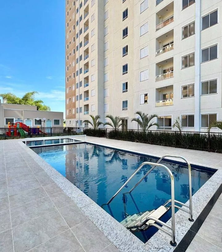 Apart Inteiro C/ Sacada Na Gleba - Londrina