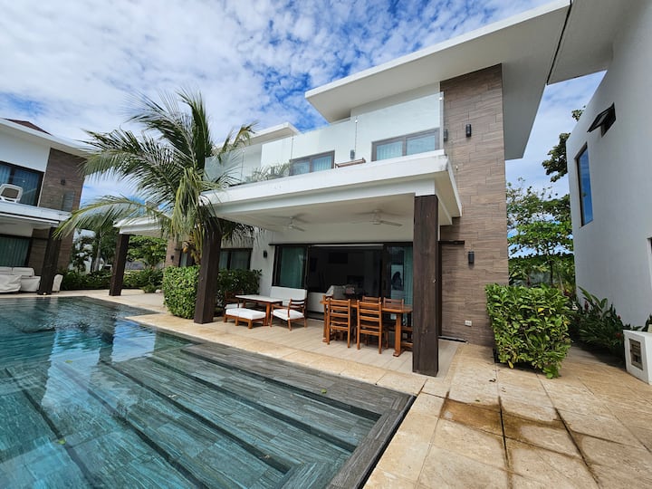 La Mar J8 · Your New Year’s Escape - Guatemala