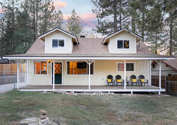Hello Bigbear:billiards+airhockey+foosball+bigyard - Big Bear Lake, CA