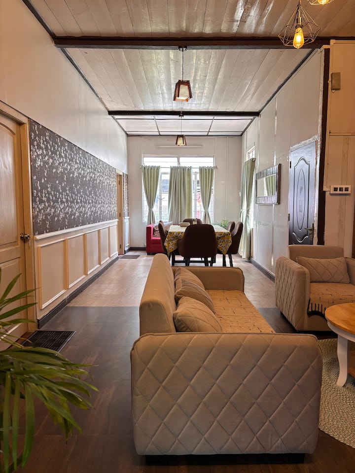 Cosy Nook/breakfast/main City/ample Parking - 실롱