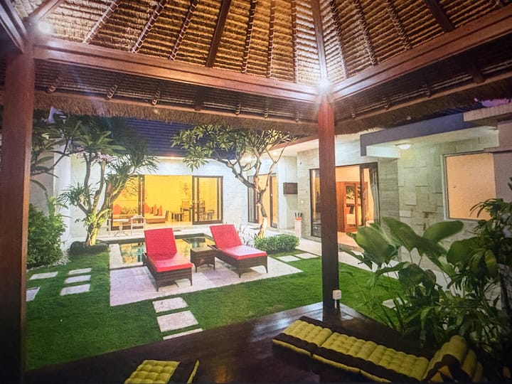 🌅Sanur-spacious Villa With Private Garden & Gazebo - Sanur