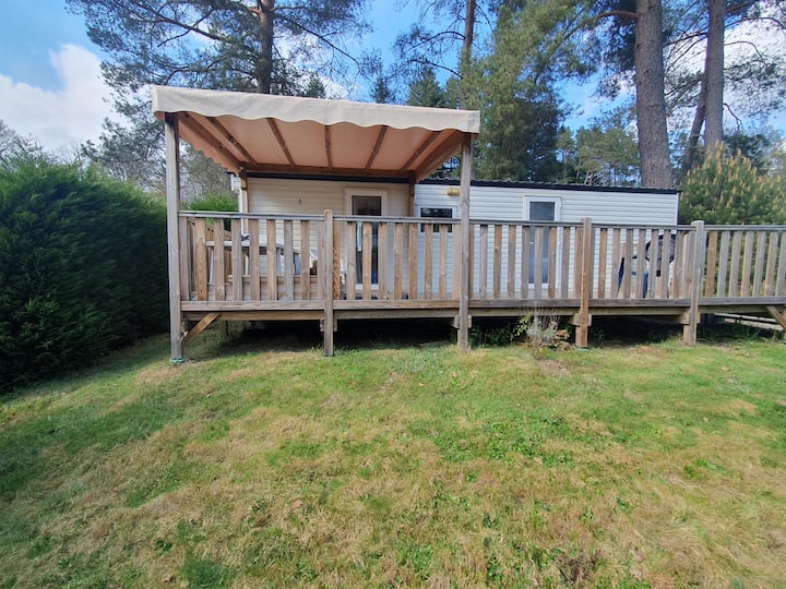 Mobile-home Avec Terrasse - Égletons