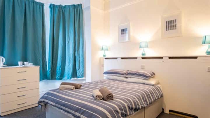 Pebbles Guest House Room 11 - Southampton