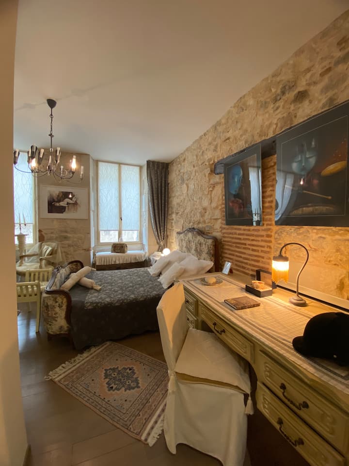Maison Médiévale Au Cœur Du Lot - Puy-l'Évêque