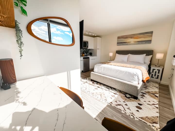 Cozy Studio In Waikiki W/ Ocean View - Honolulu