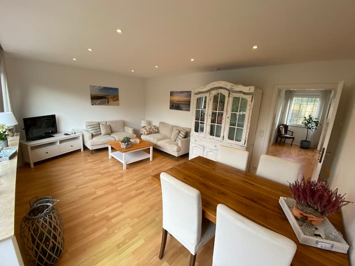 Stilvolle Wohnung Mit Balkon Im Zentrum Von Unna - Kamen