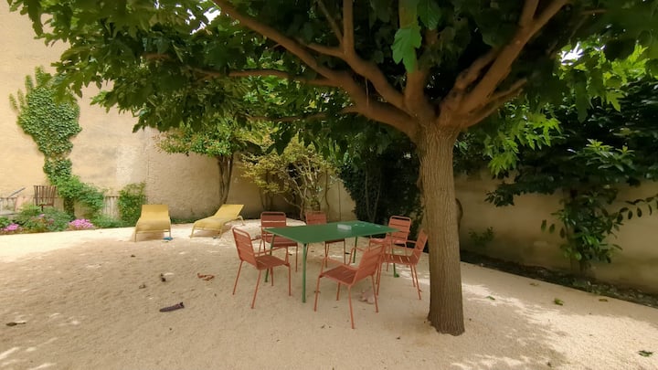 Jolie Maison Au Calme Rénovée - Avignon