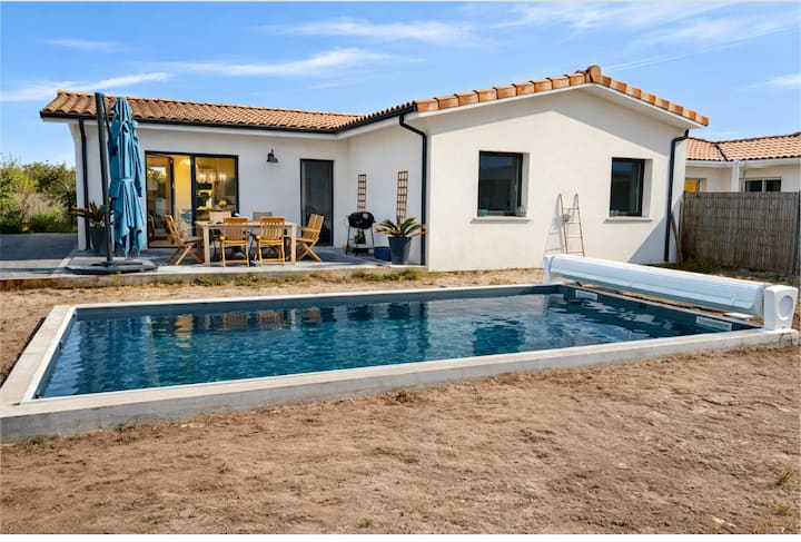 Villa Moderne Climatisée Avec Piscine & Pétanque - Mios