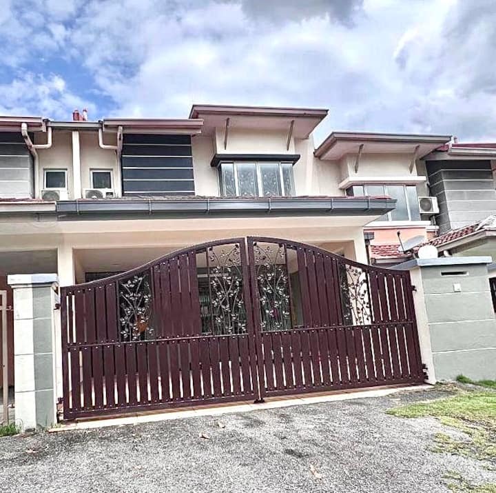 Double Storey House Shah Alam - Shah Alam