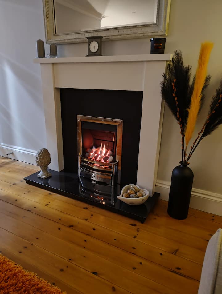 Central  Stratford Townhouse With A Double Drive - Stratford-upon-Avon