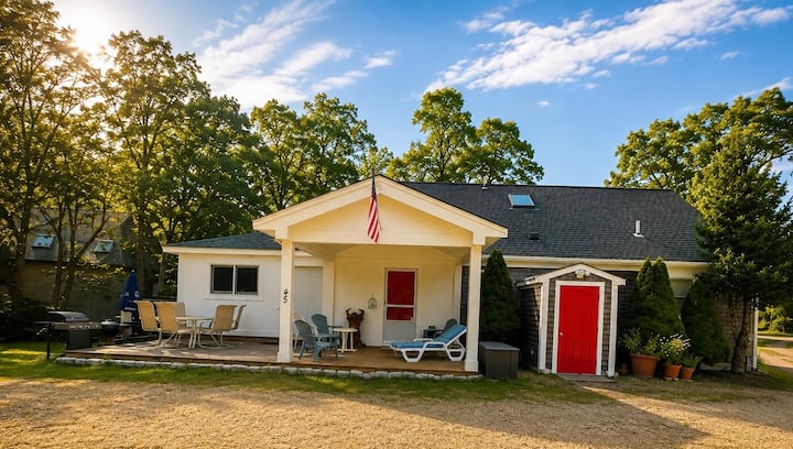 45- Private Forested Oasis Near Town And Beach - Edgartown, MA