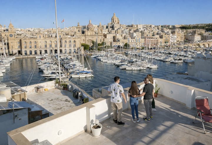 Harbour Home | Lift, Free Parking & Curated Tours - Valletta