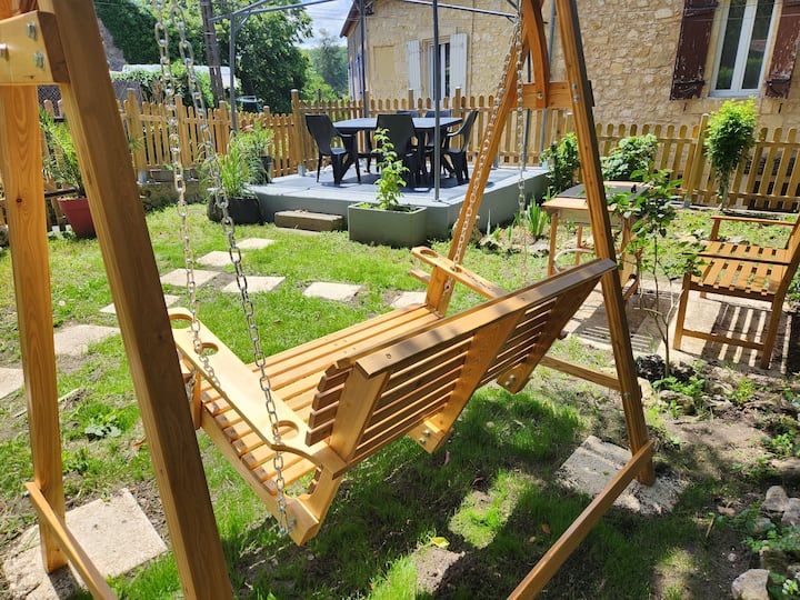 Maison Typique En Pierre Au Coeur Du Périgord - Lalinde