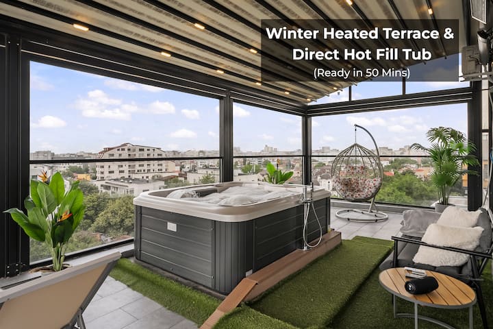 Crown Penthouse - Luxurious,  Spa & Vista - Bucarest