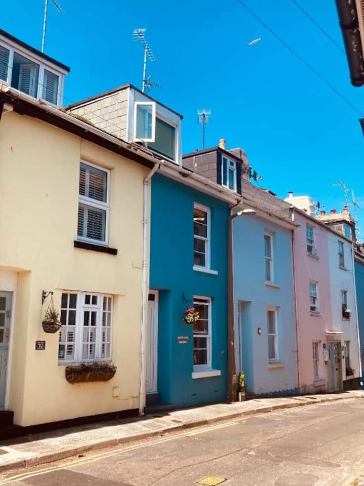 Fisherman’s Cottage - Just Seconds From The Sea! - Brixham