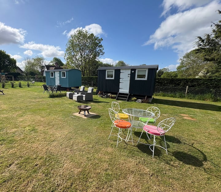 Windmill View Shepherds Hut 2 (Pet Friendly) - South Downs