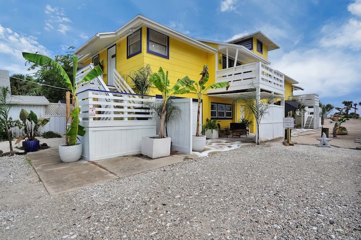 Oceanfront With 4 Adjoining Units Sleeps 20 - St. Augustine, FL