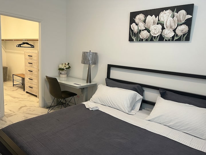 Lovely 1b1b Private Suite In Henderson! - Henderson, NV