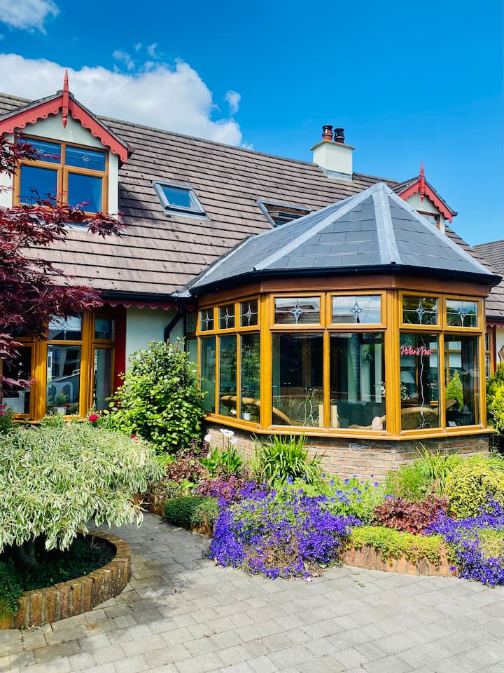 Robins Rest, Single Bedroom - Ireland