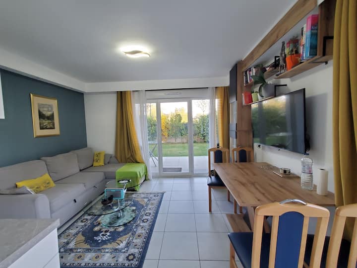 Le Cosy | T2 Jardin Privé | Proche Gare - Annemasse