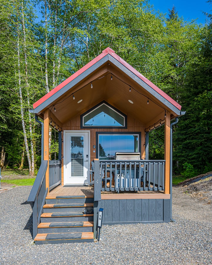 Rainforest Tiny Home Retreat: Coastal - Forks, WA