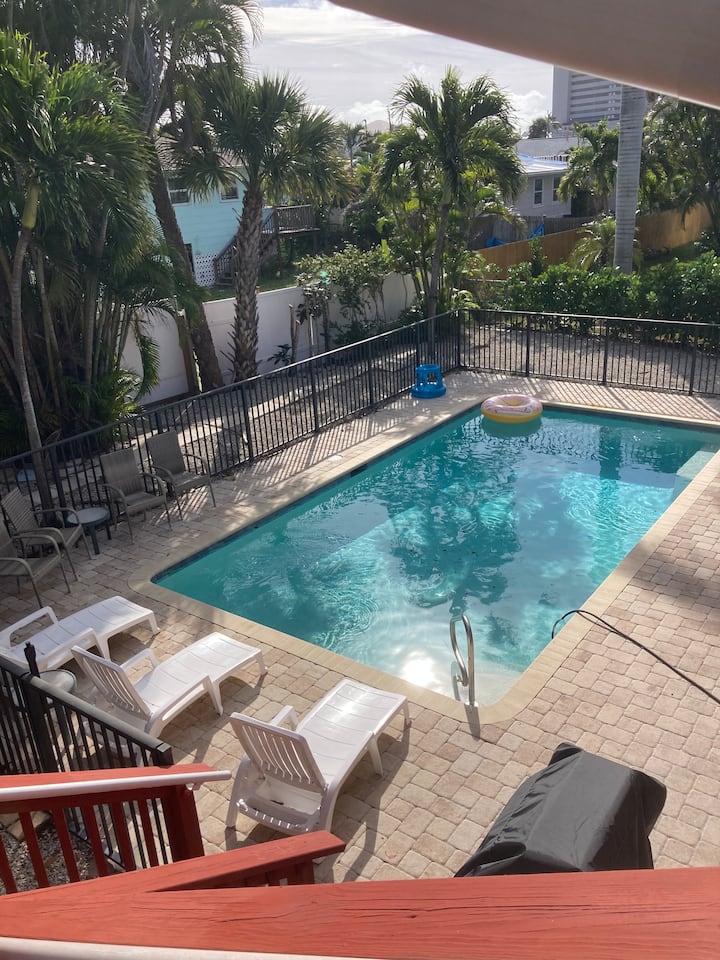 Beautiful Beach House With Pool - Fort Myers Beach, FL