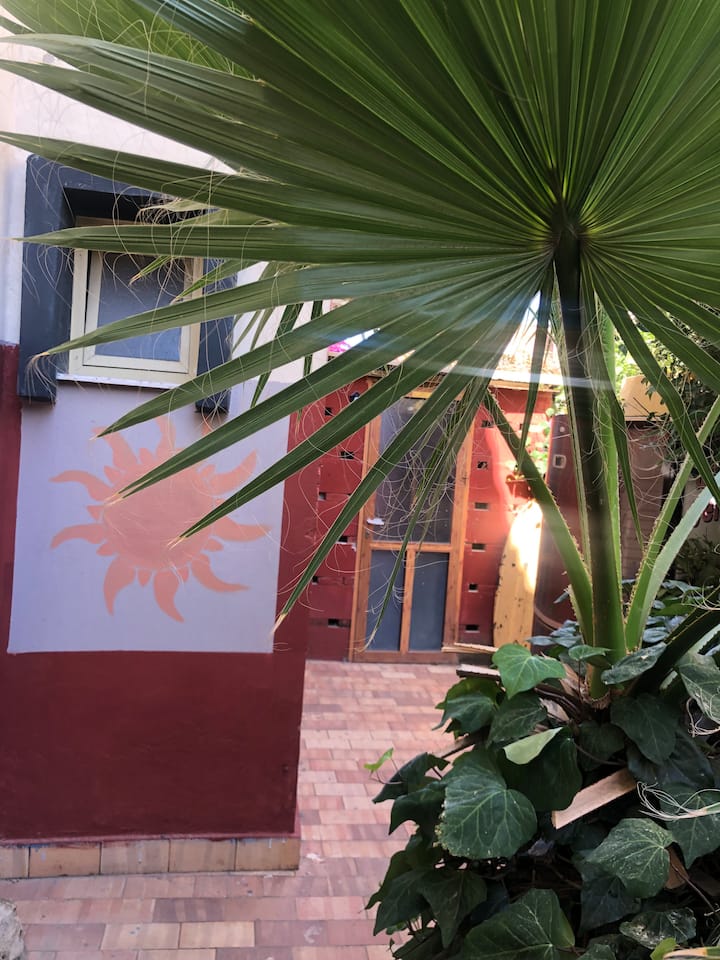 Bahçe Katı Sessiz Sakin - Çeşme