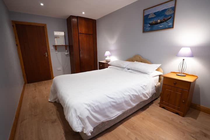 Dingle Marian House. Room 4 - Dingle