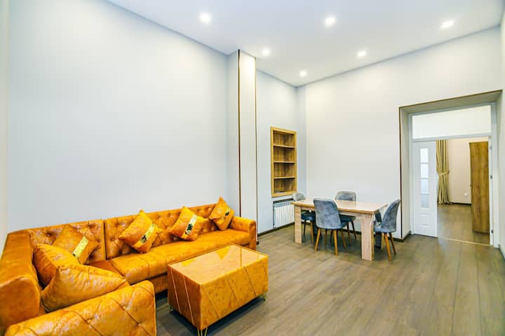 Central Nizami Street Apartment - Baku