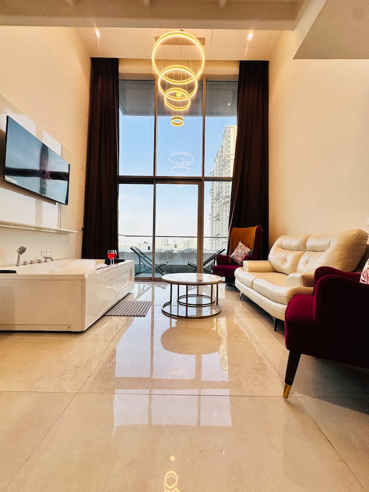 Malkin’s Loft With Jacuzzi M3m Corner Walk - Manesar
