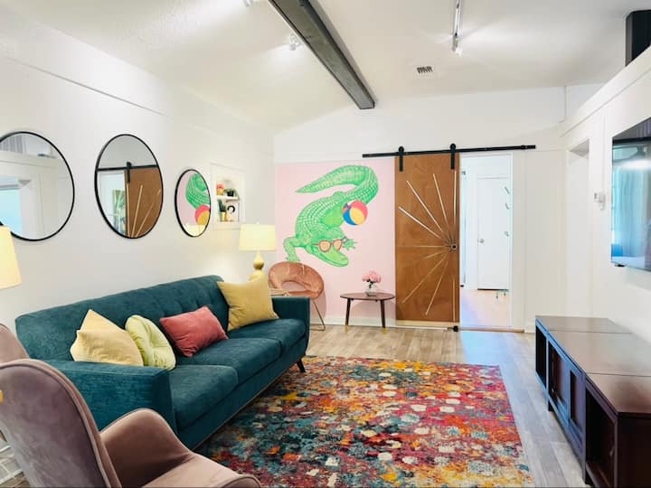 Happy Gator 10 Min To Beach & St. Aug! 2bd 1bth - Vilano Beach, FL