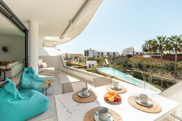 Higuerón West | Pools, Terrace, Free Beach Shuttle - Mijas