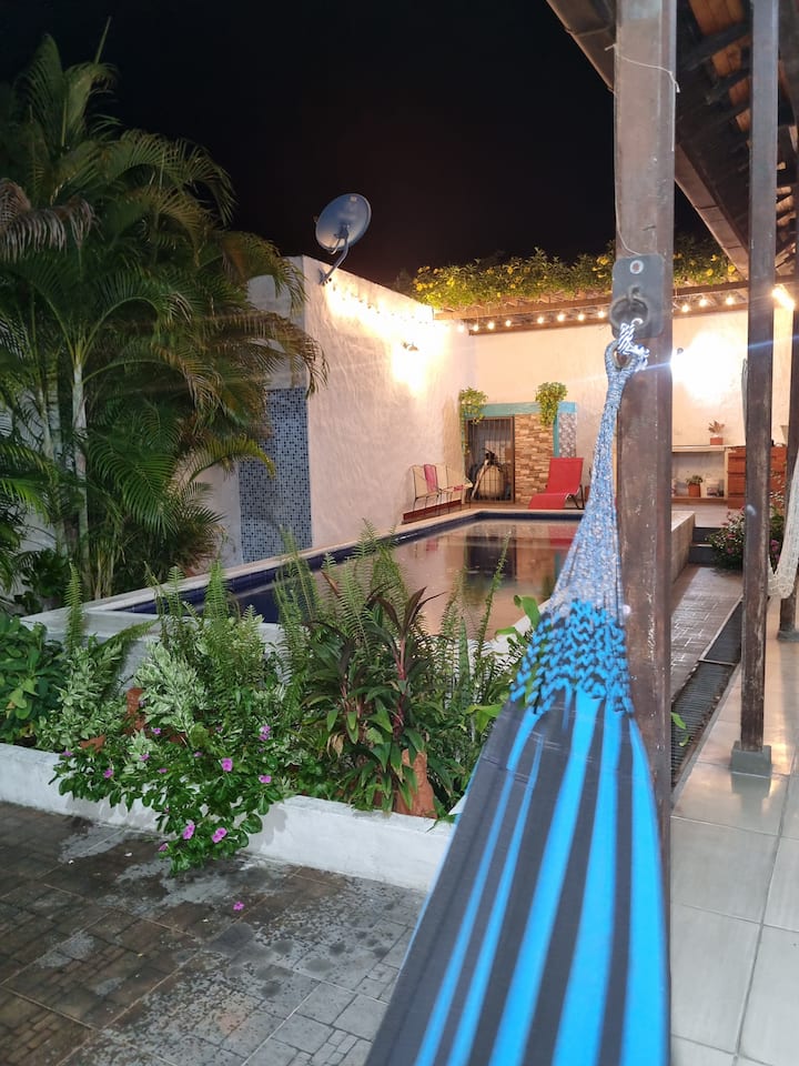 Alto Del Rosario 100mtrs De La Zona Histórica - Honda