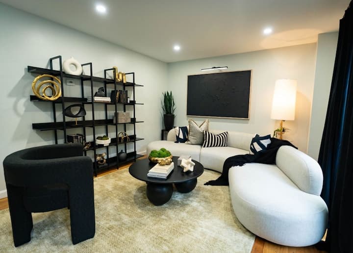 Modern Single Family Home Minutes From Fort Hill - Boston, MA