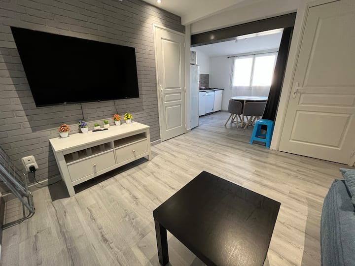 Logement Cosy 40 M² • Cœur Historique De Lunel - Lunel