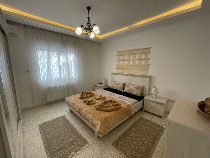 L' Amazighi
A Moderns Berber Flat
Balcony & Bbq - Sousse