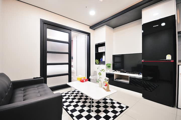 금연숙소/대전역/야구장/성심당/매일침구교체/엘리베이터/건물내주차불가(주차문의숙소설명참고) - Daejeon