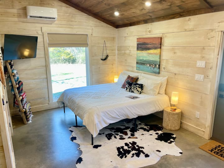 The Bunkhouse | Woodland Guest House Getaway - Texas