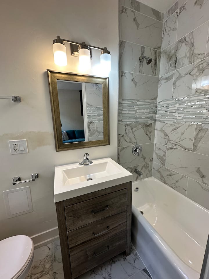 Gold Cost Available Now Cozy Great Location Wifi - Lincoln Park - Chicago